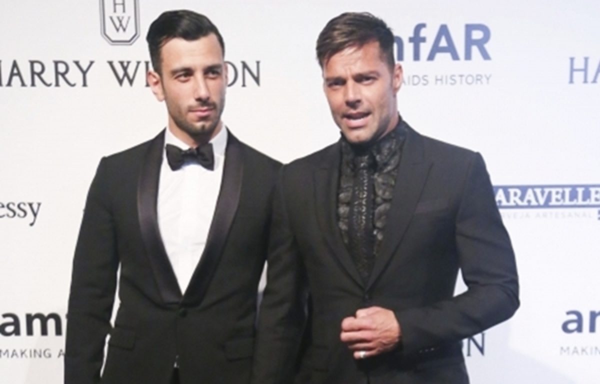 Aparece foto del novio de Ricky Martin como Dios lo trajo al mundo