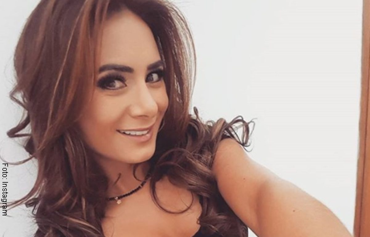 Johanna Fadul no pudo de la risa por error de deletreo en entrevista