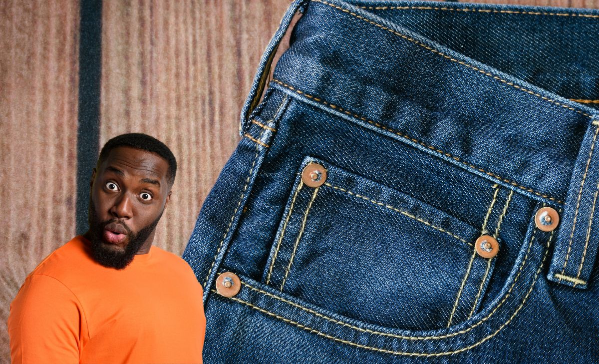 Esta es la función de los botones metálicos en los bolsillos del jean